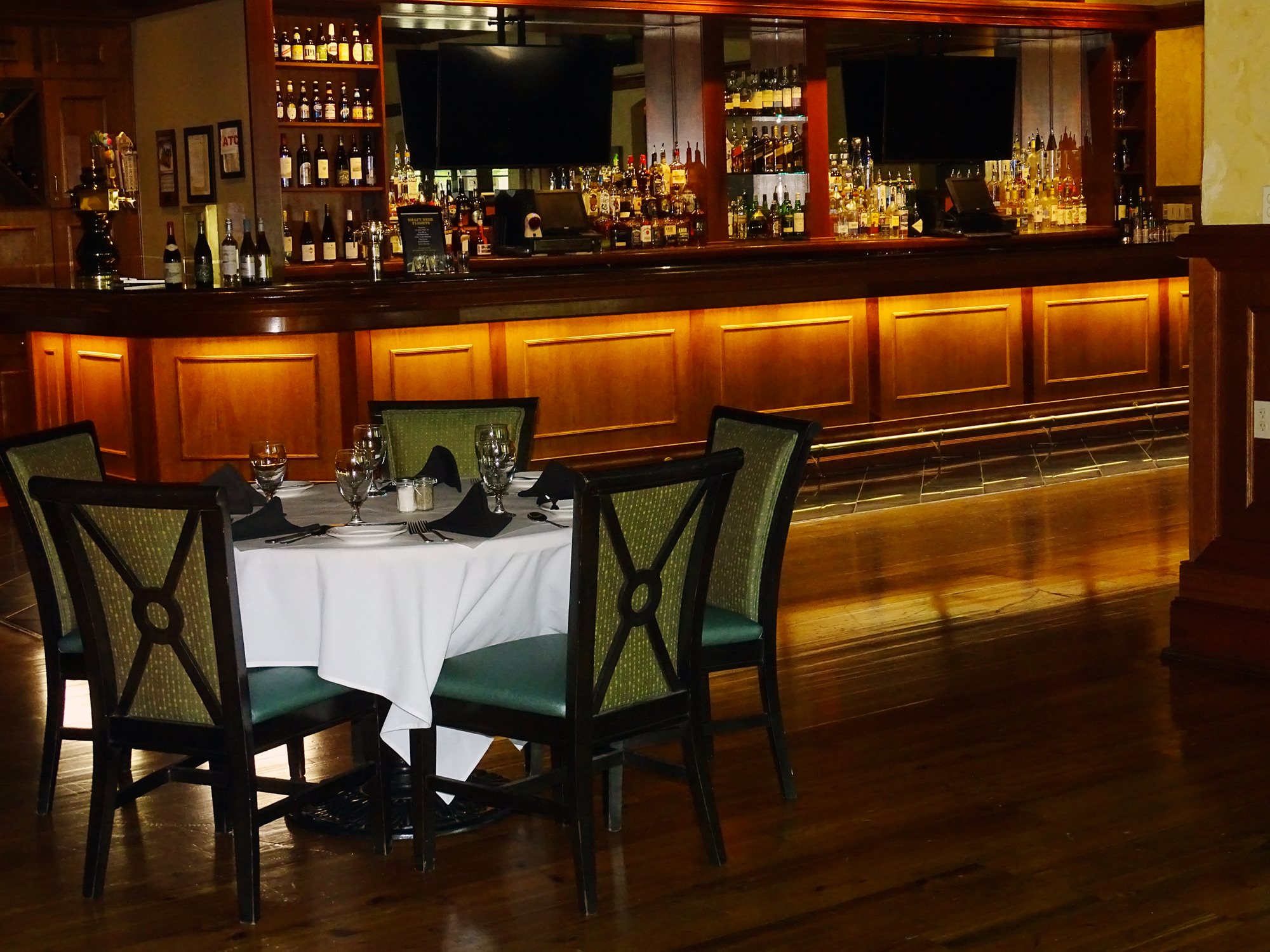 City Club at River Ranch Dining | City Club at River Ranch